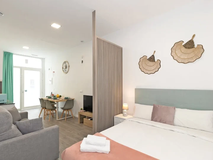 Guest Ready- Apartamento Moderno Cerca De La Playa - Valencia