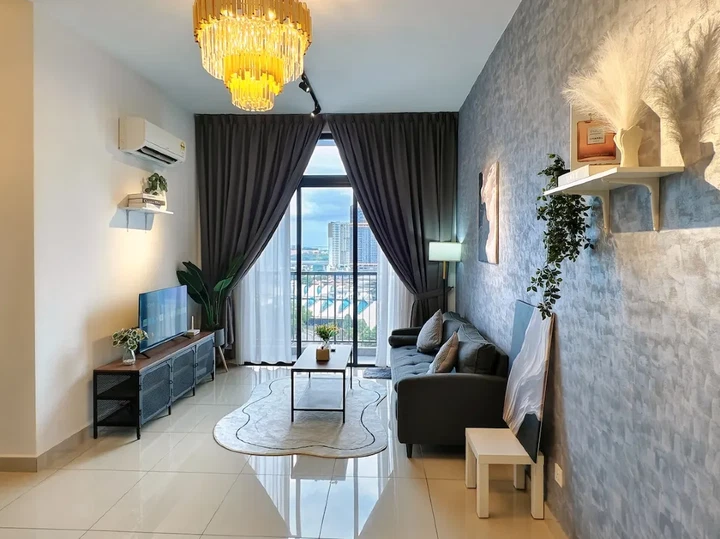 5 Min Walking To Ciq Rts I 3 Day -20% Offer I 7pax - Johor Bahru