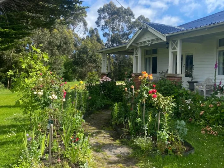 River Front Estate - Hobart