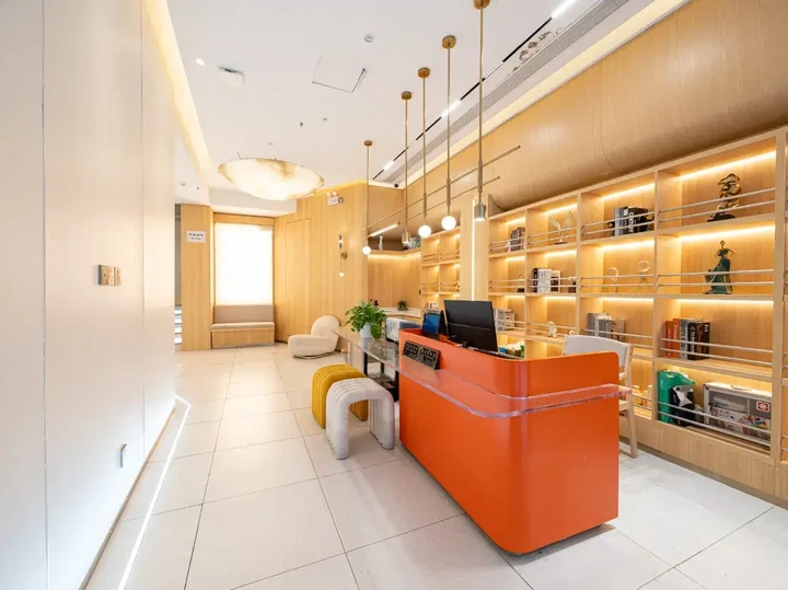 Lucky Hotel（shanghai People's Square Metro Station Nanjing Road Pedestrian Street Hotel） - Shanghái