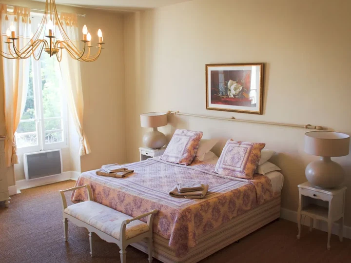 Domaine Les Carmes & Spa - Hôtel Romantique Avec Spa Privé Au Thor - Le Thor