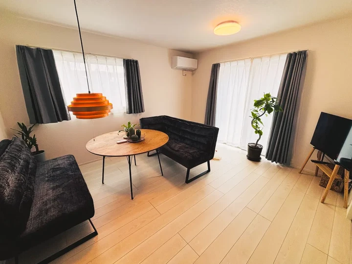 Sleeps 12 · Brand New Entire Home · 2 Free Parking · 2 Baths 2 Sink · Matsuyama - Matsuyama