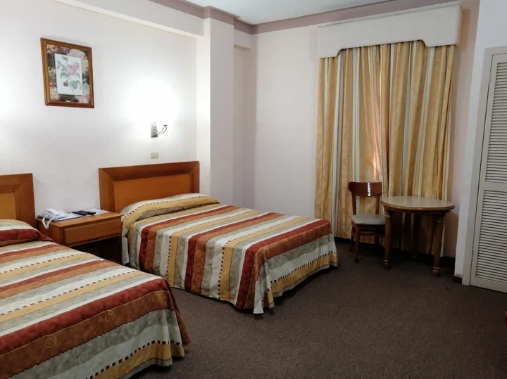 Restaurante Y Hotel Astromundo - 레이노사