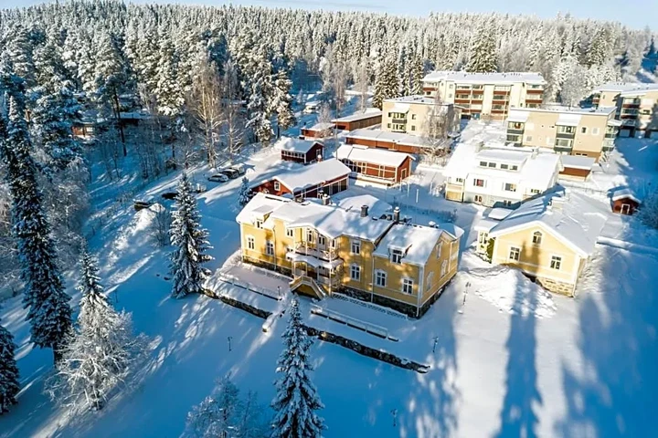 Karolineburg Manor House Hotel - Kajaani