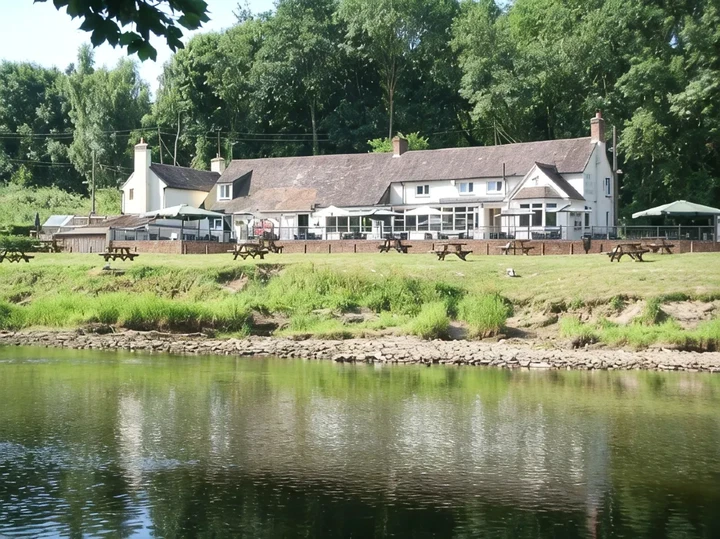 Half Moon Jackfield - Telford