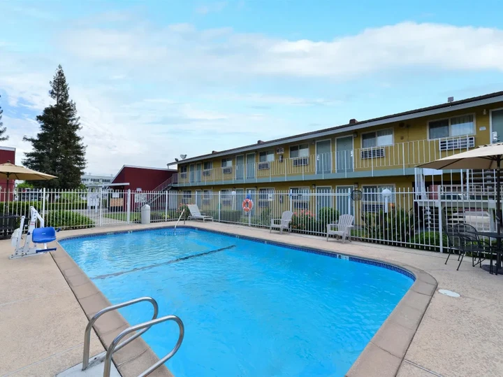 Oasis Inn Sacramento- Elk Grove - Sacramento, CA