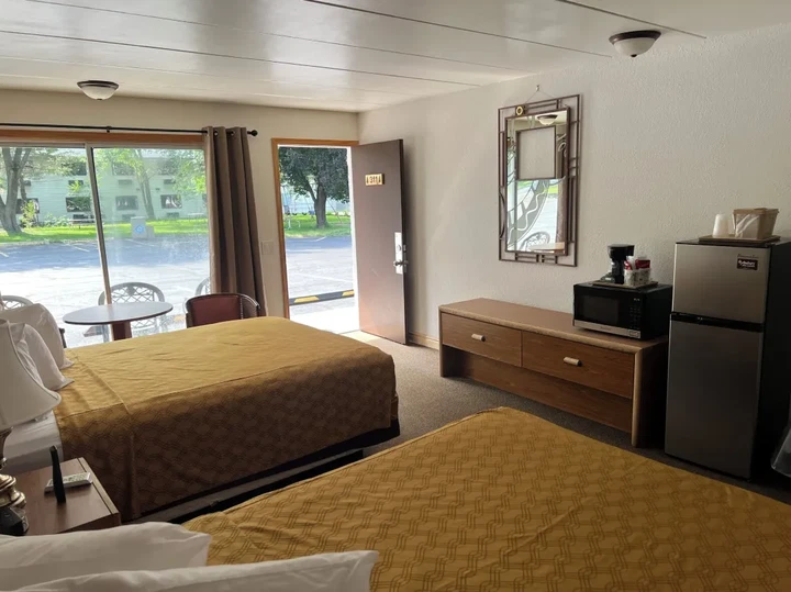 Amber's Inn And Suites - Wisconsin Dells, WI