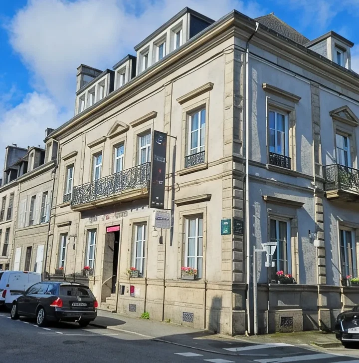 Hôtel Le Rohan Charme Et Caractère - Bretania