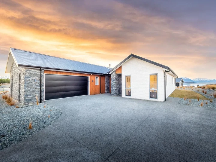 Supernova - Lake Tekapo