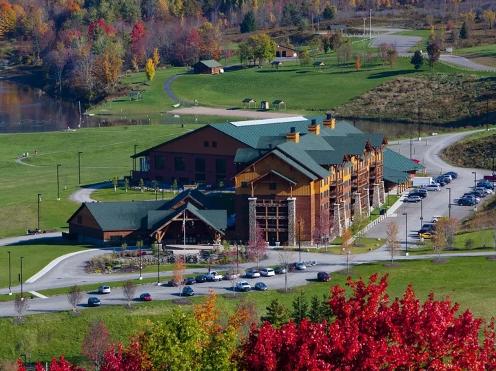 Hope Lake Lodge & Indoor Waterpark - Homer, NY
