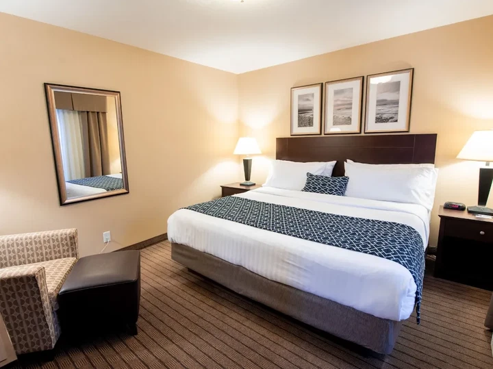 Bayview Hotel - Courtenay