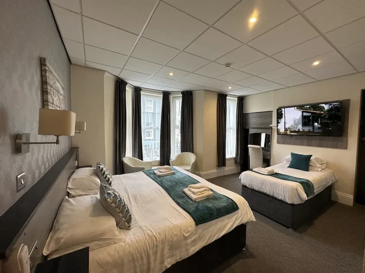 The Port Hotel - Portrush
