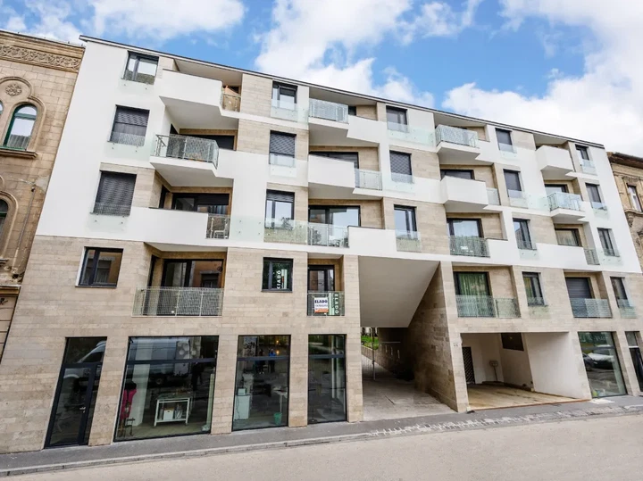 Elisabeth Downtown Apartments By Urbanrent - Budapest