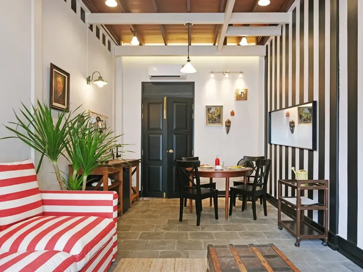 Luxury Thai Design Home – Chinatown Self Check In - Bangkok