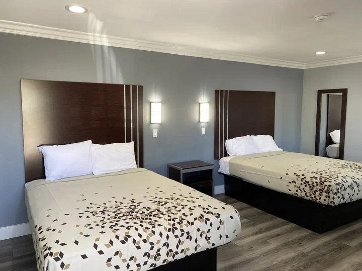 Regency Motel - Fullerton, CA