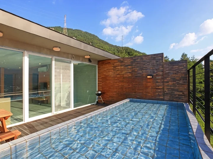 Sancheong Family Poolvilla - Jinju