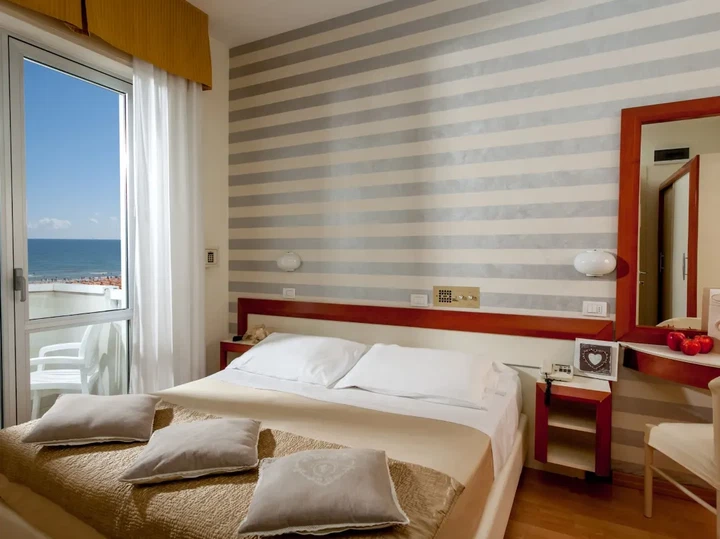 Hotel Aristeo Rimini Fronte Mare - Rimini