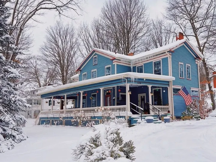 Highland Bed & Breakfast - Lake Erie, PA