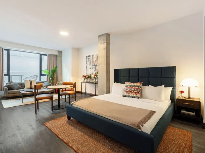 Brésoles Hotel - Montreal