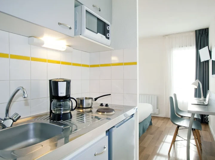 Brit Hotel Confort Lannion Centre Gare - Lannion