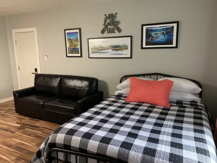 Millz Manor - California