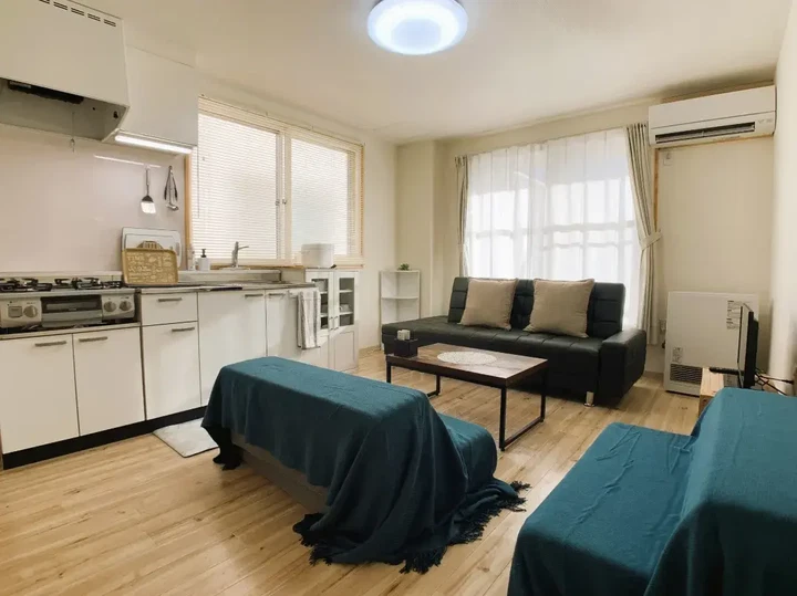 Shinsanjo Home - 旭川市