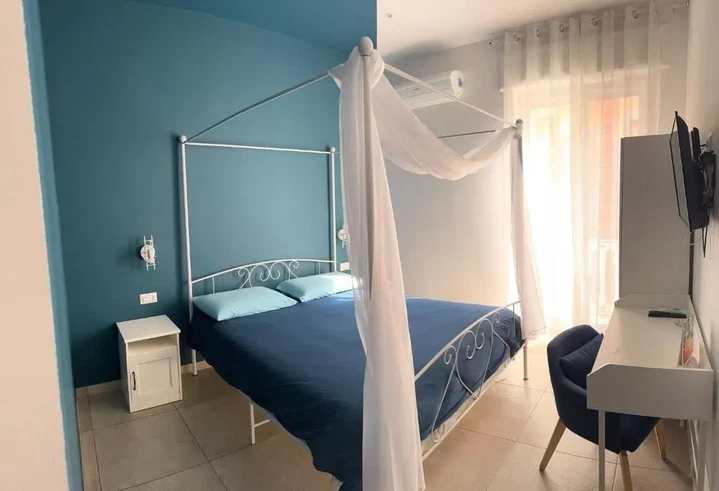 Rallegranza - Naples, Italie