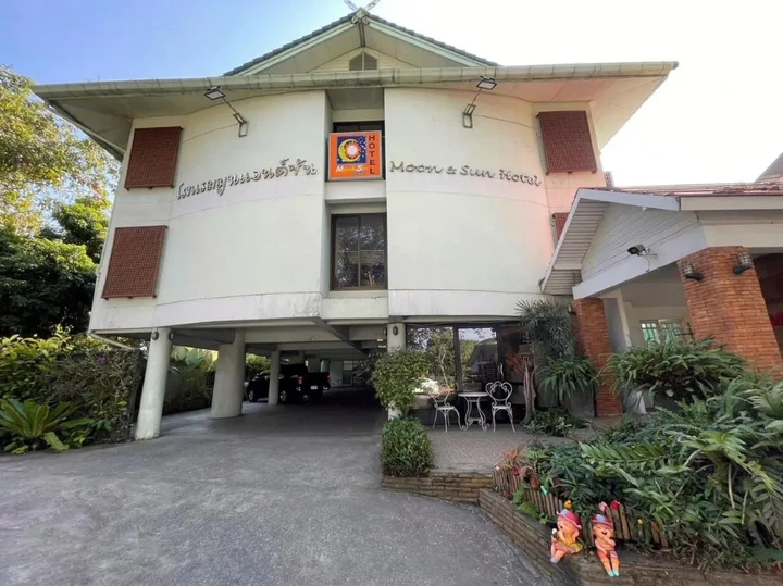 Moon And Sun Hotel - Chiang Rai