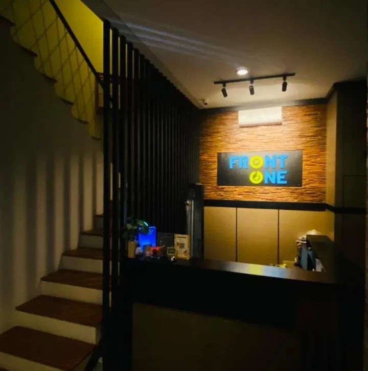 Front One Budget Semarang - Semarang