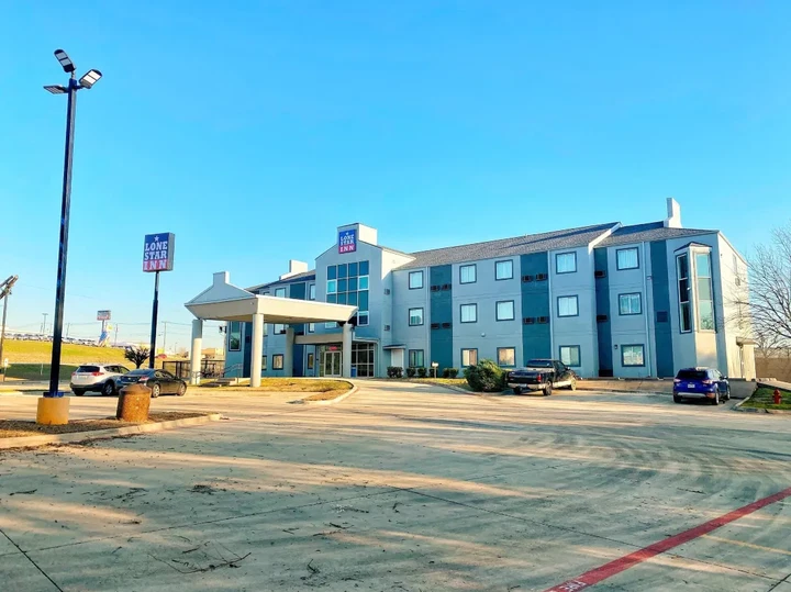 Lone Star Inn - Decatur, TX
