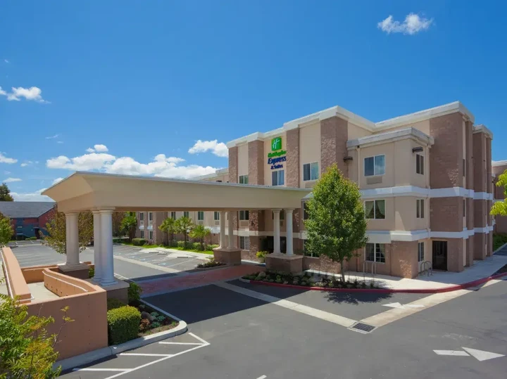 Holiday Inn Express & Suites Livermore By Ihg - Livermore, CA