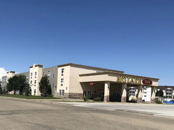 Big Lake Inn - Slave Lake