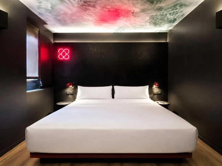 Yomo Hostal Bcn Port - Barcelona