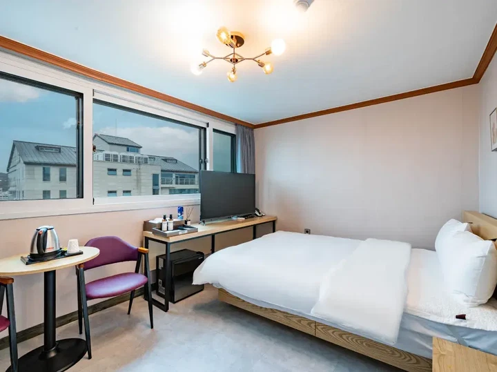 Jinju Gangnam 987 Hotel - Jinju