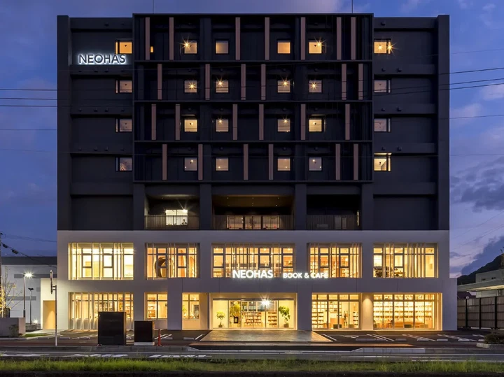 Neohas Book & Hotel - Kitakyushu