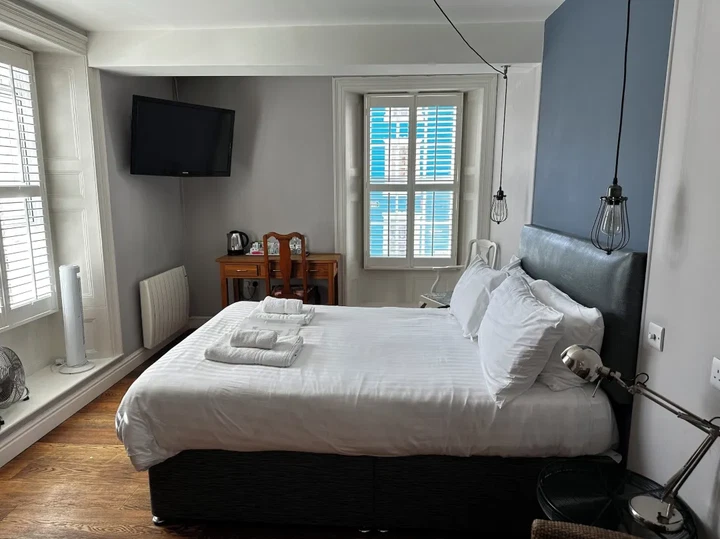 The Castle Hotel - Aberaeron