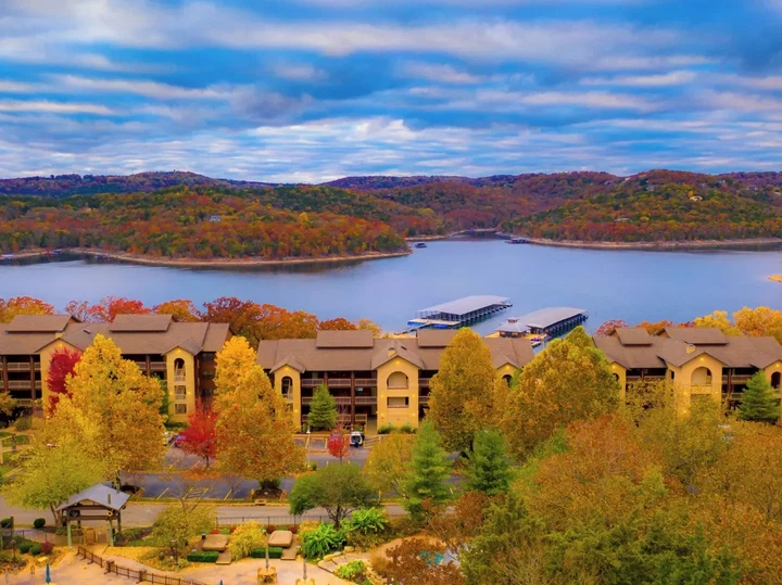 Still Waters Resort - Ridgedale, MO