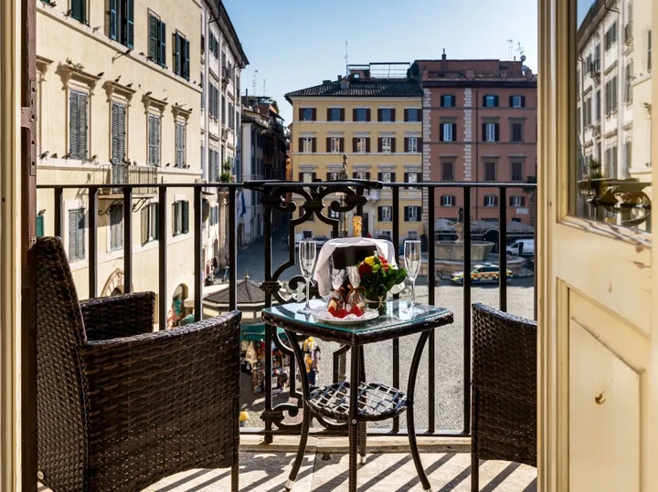 V Collection Piazza Farnese Luxury Suites - Rome