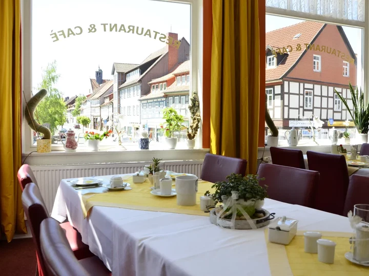 Hotel Kronprinz - Bad Salzdetfurth