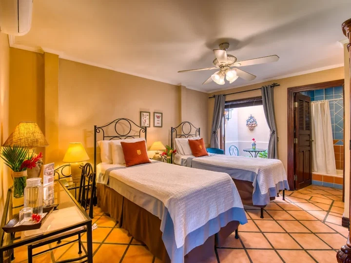 Hotel Los Robles, Managua - Manágua
