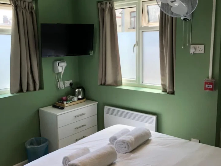 Wisestay - Cardiff