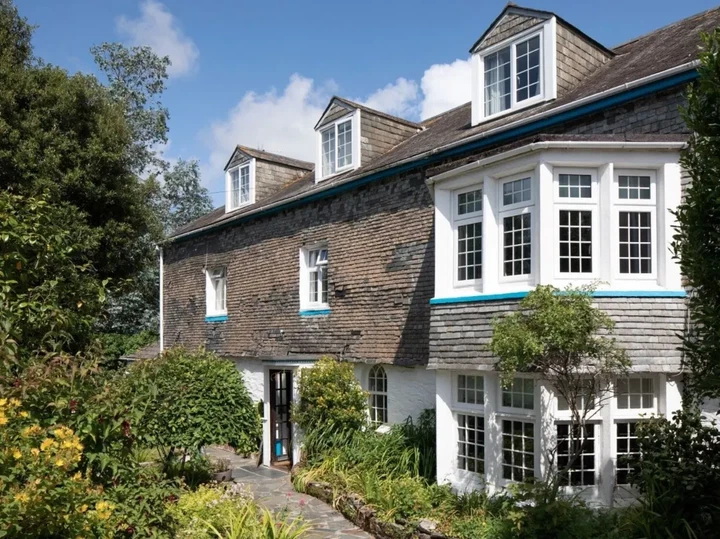 1605 By The Sea - Falmouth