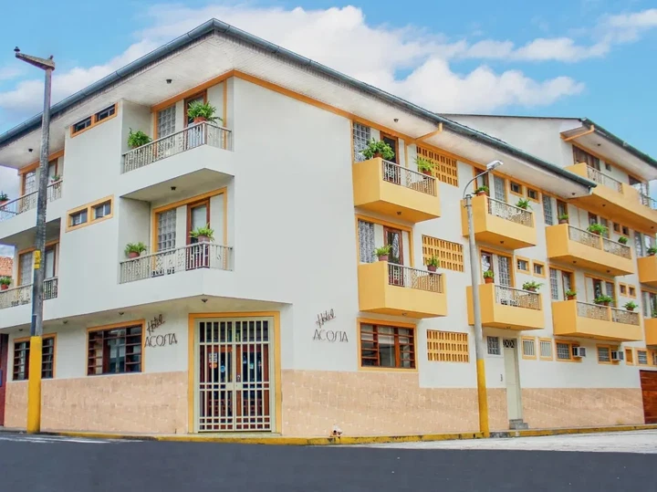 Hotel Acosta - Amazonas