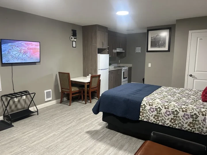 Riverside Motel - Medicine Hat
