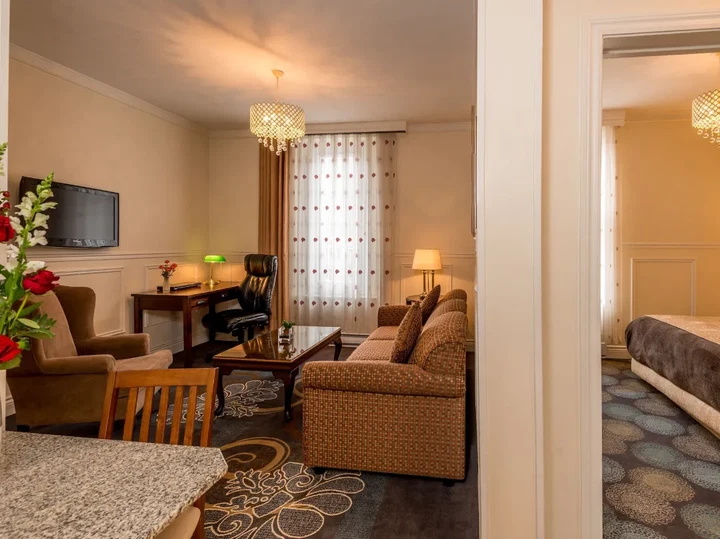 Parc Suites Hotel - Laval
