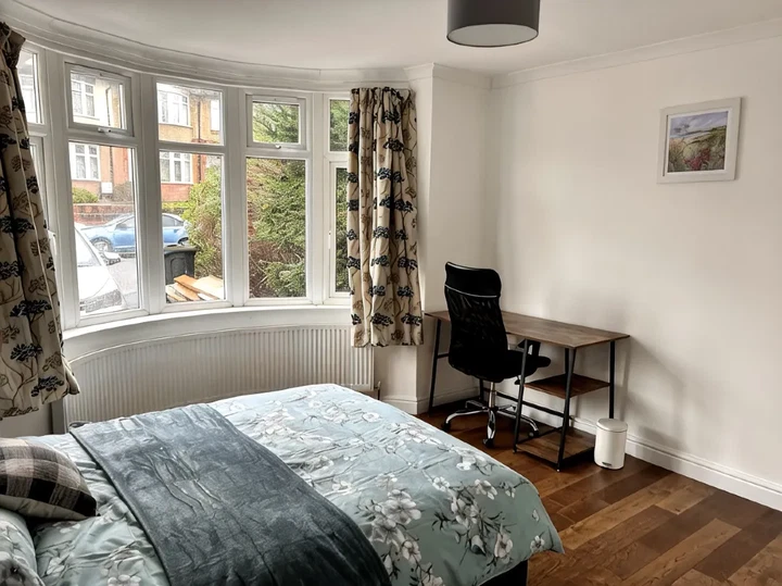 Park Street Accommodation, Room1 - Luton