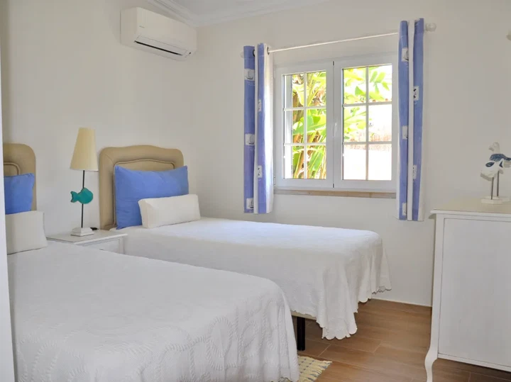 Fantastic For Family Gatherings, Optional Pool Heating, Free Air Con & Wifi - Quarteira