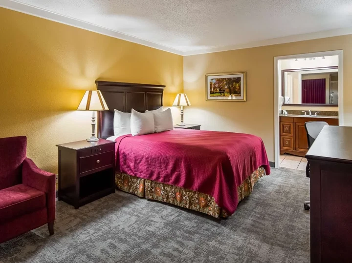 Osage Creek Lodge - Eureka Springs, AR