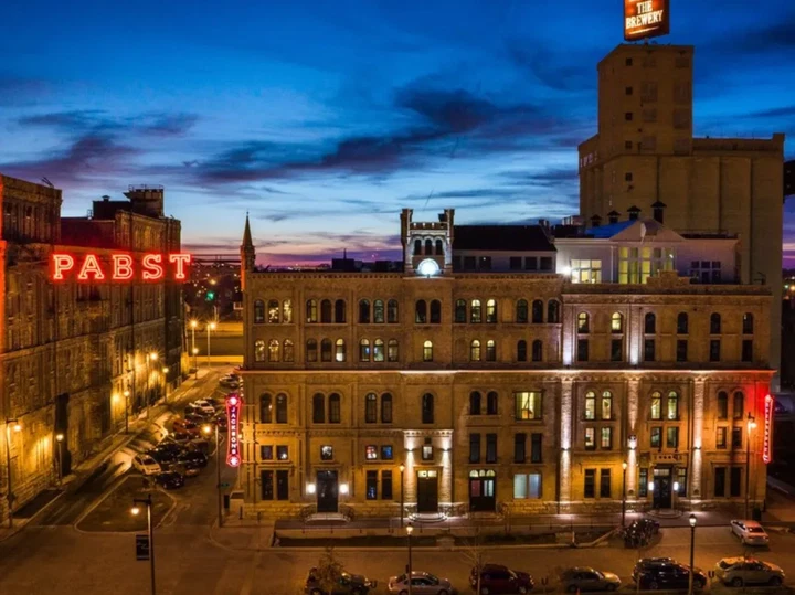 Brewhouse Inn And Suites - Wauwatosa, WI