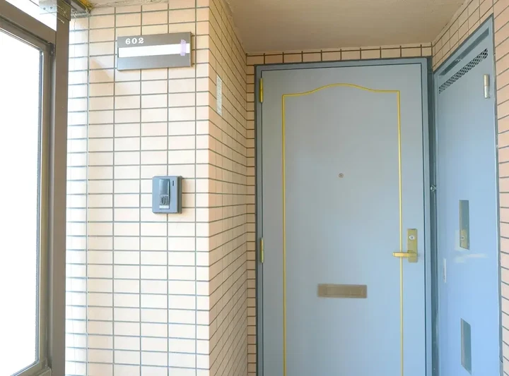【B602】 Cozy Semi-double Room Near Kuromon, Namba & Shinsaibashi - Osaka